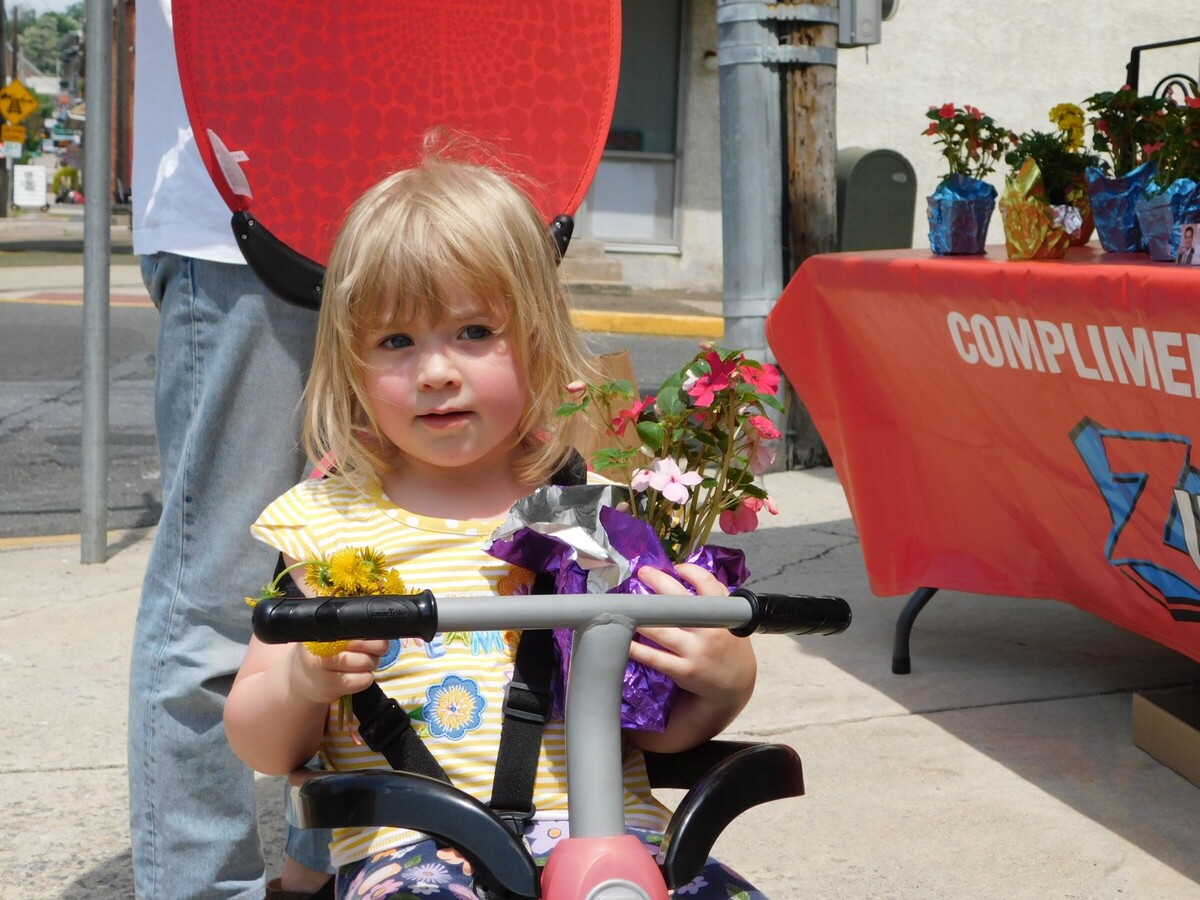 Celebrating Mother's Day with Free Flowers from Zuber Realty | The ...